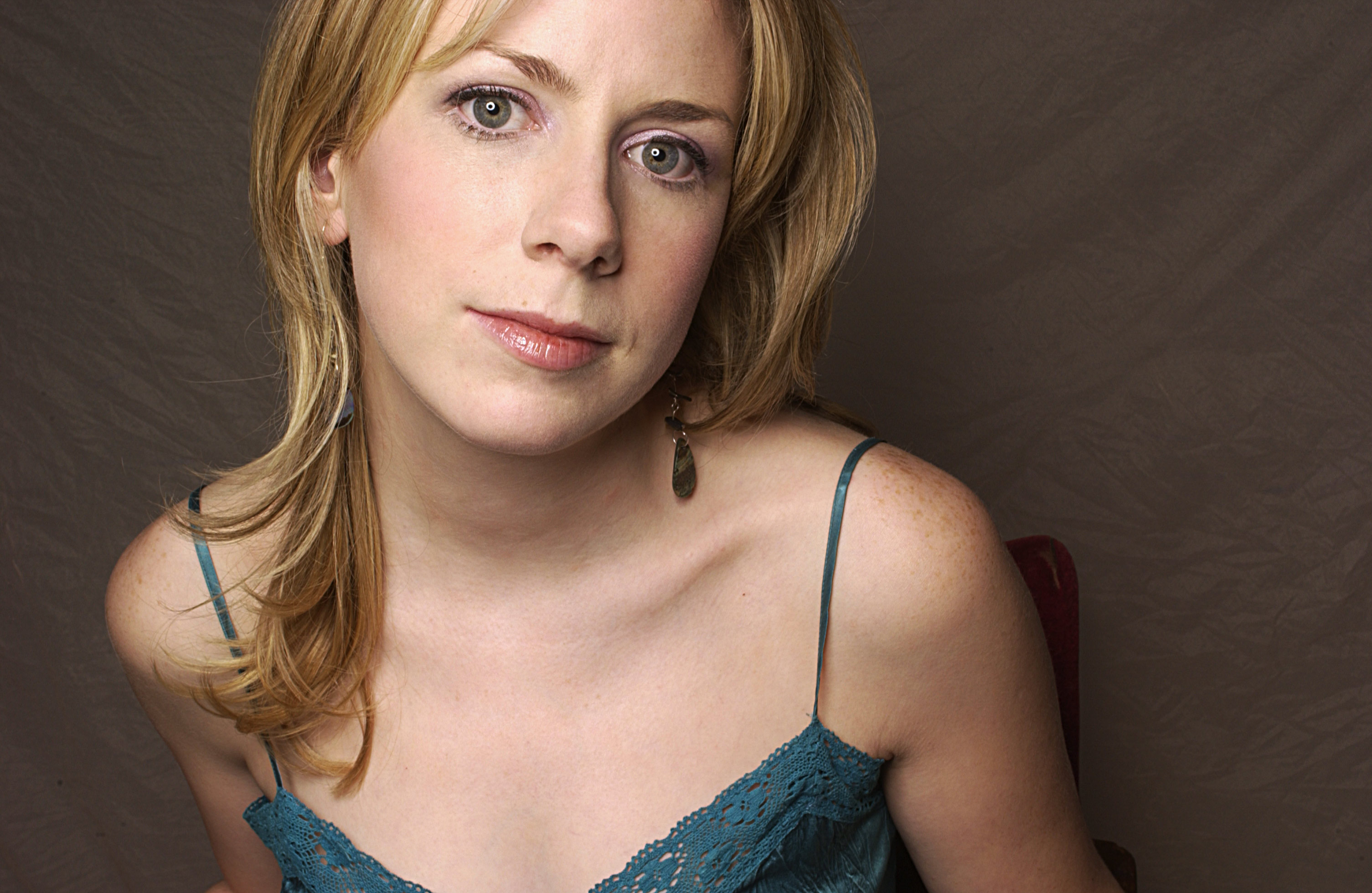 Muireann Nic Amhlaoibh - Compass Records